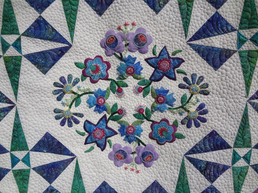 Center | Hannah Dustin Quilt Guild